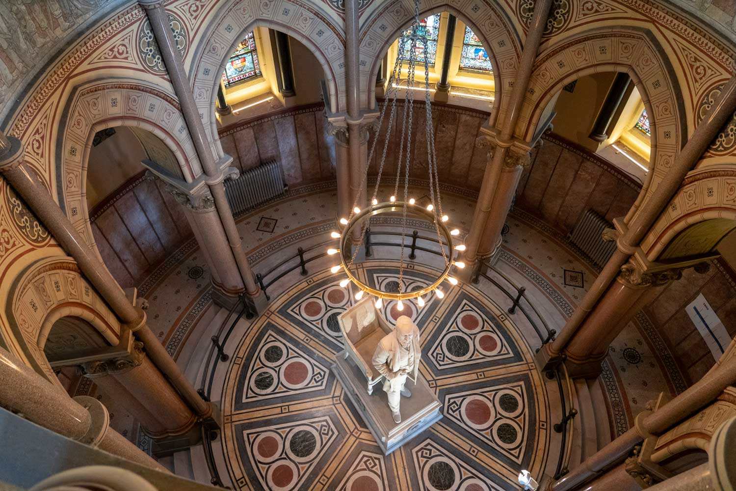 5 Reasons to Visit Lake View Cemetery in Cleveland