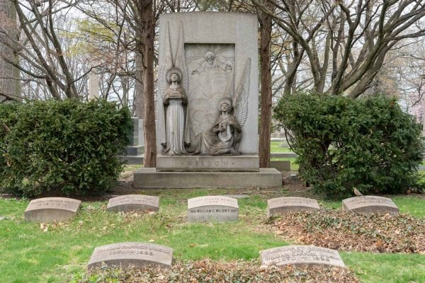 5 Reasons to Visit Lake View Cemetery in Cleveland